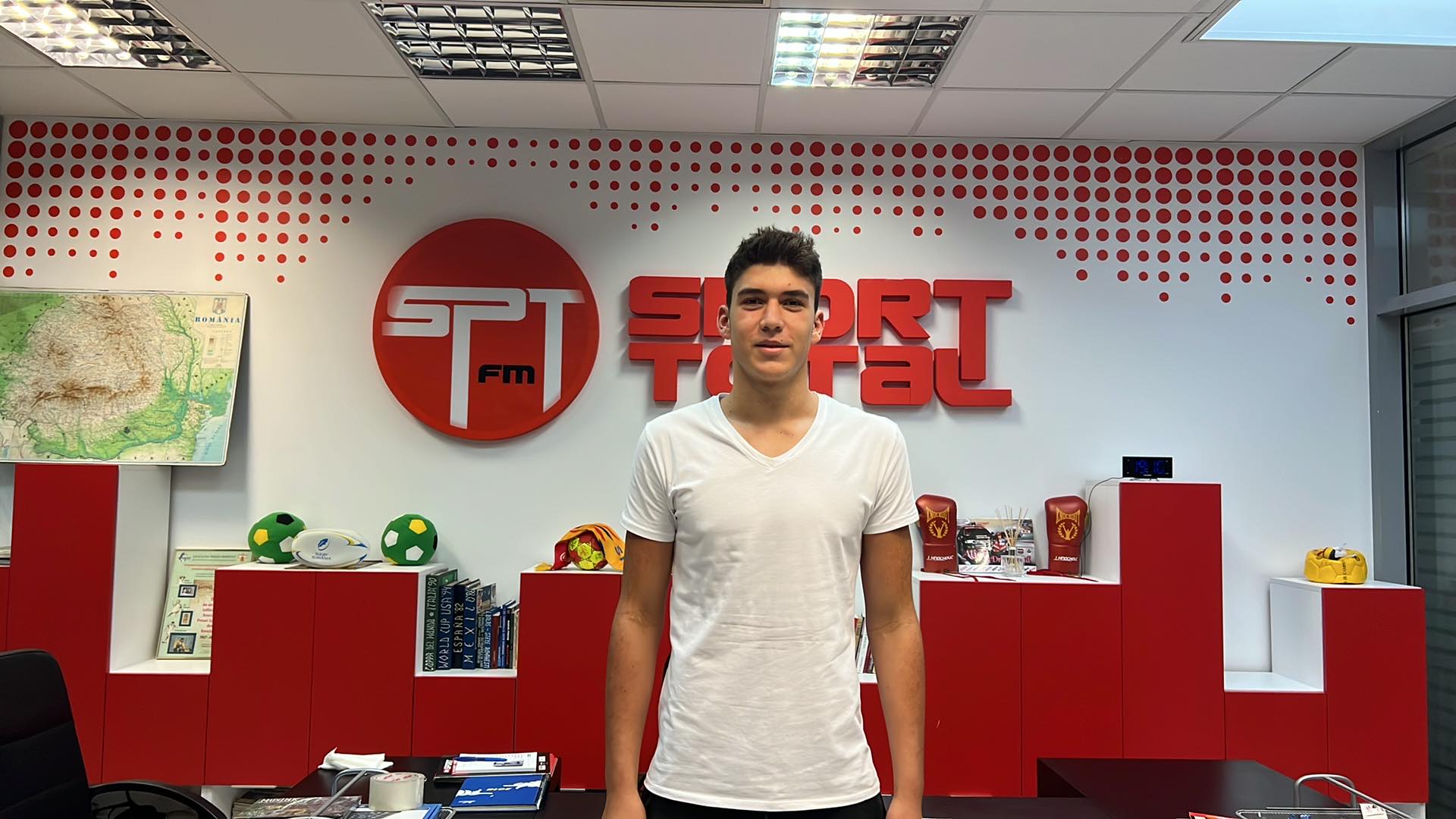 Marc Angelescu, copilul supradotat cu IQ 155, poloist la Barcelona și ...