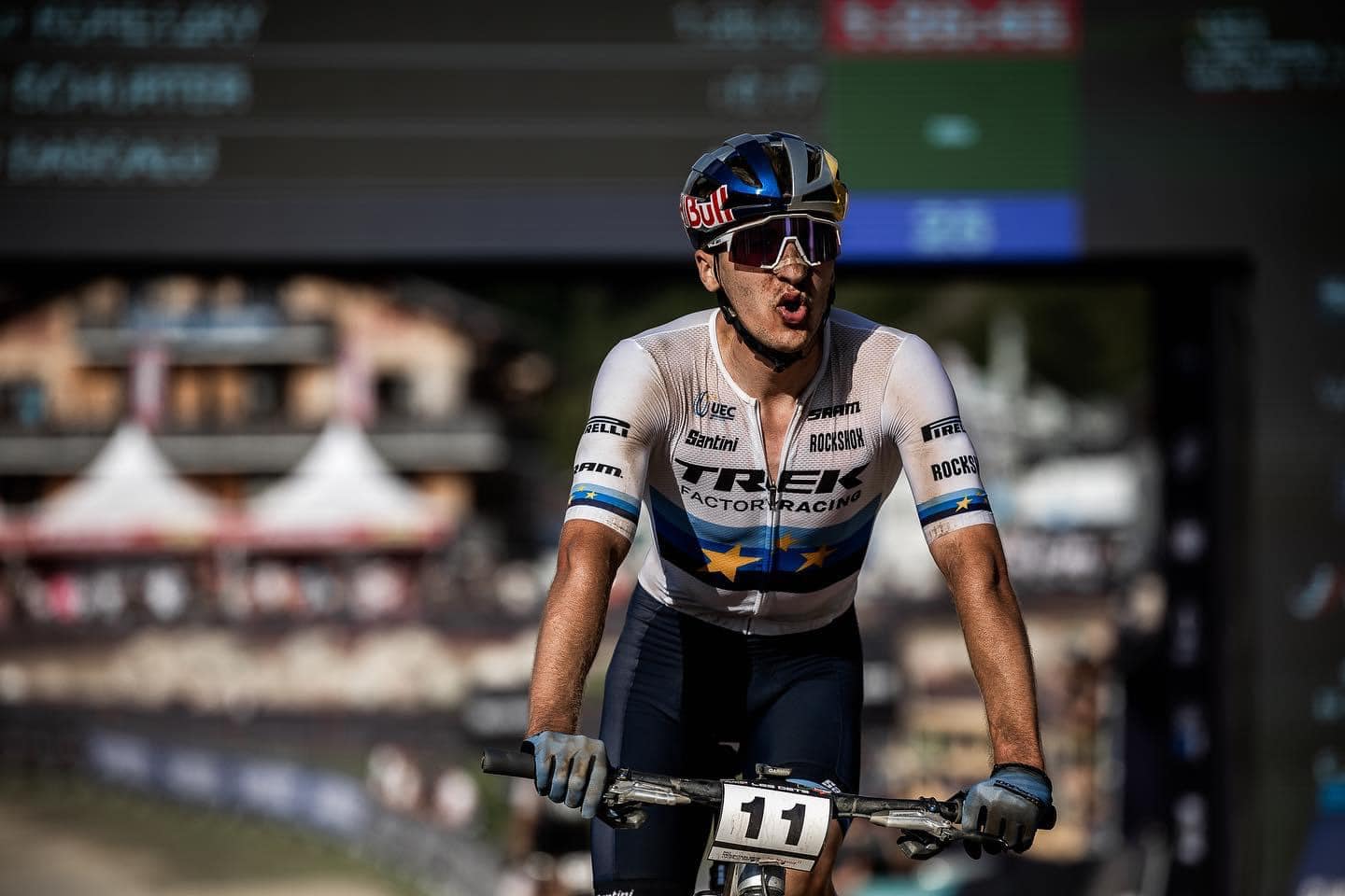 Vlad Dascălu a obținut locul 3 în etapa de Cupă Mondială de Mountain ...