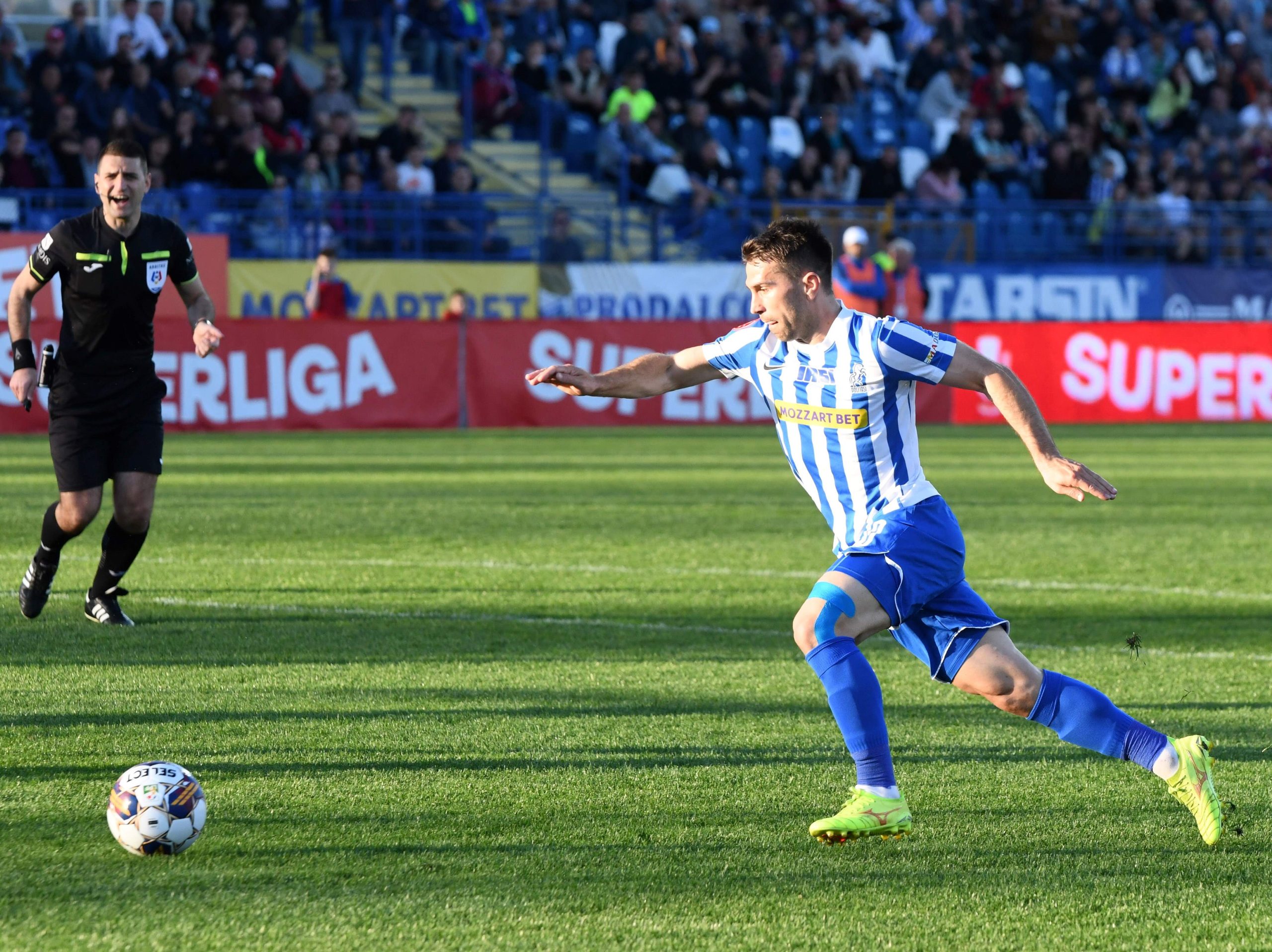 Povestea lui Alin Roman, unul dintre fotbaliștii cheie ai Politehnicii ...